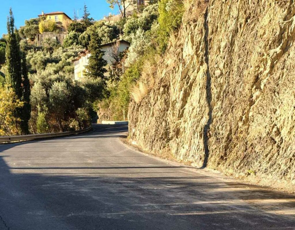 Maltempo Liguria, ad Alassio riaperta la Sp 18 dopo la frana